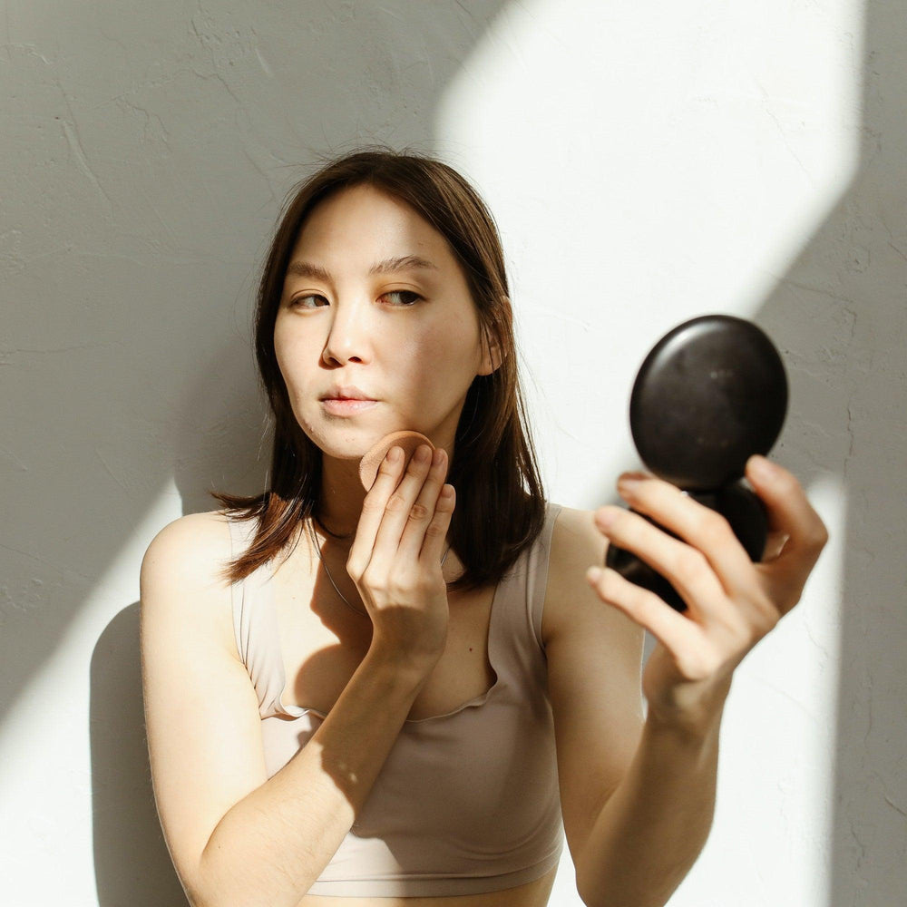 Say Goodbye to Makeup Pilling | Blog | Round Lab